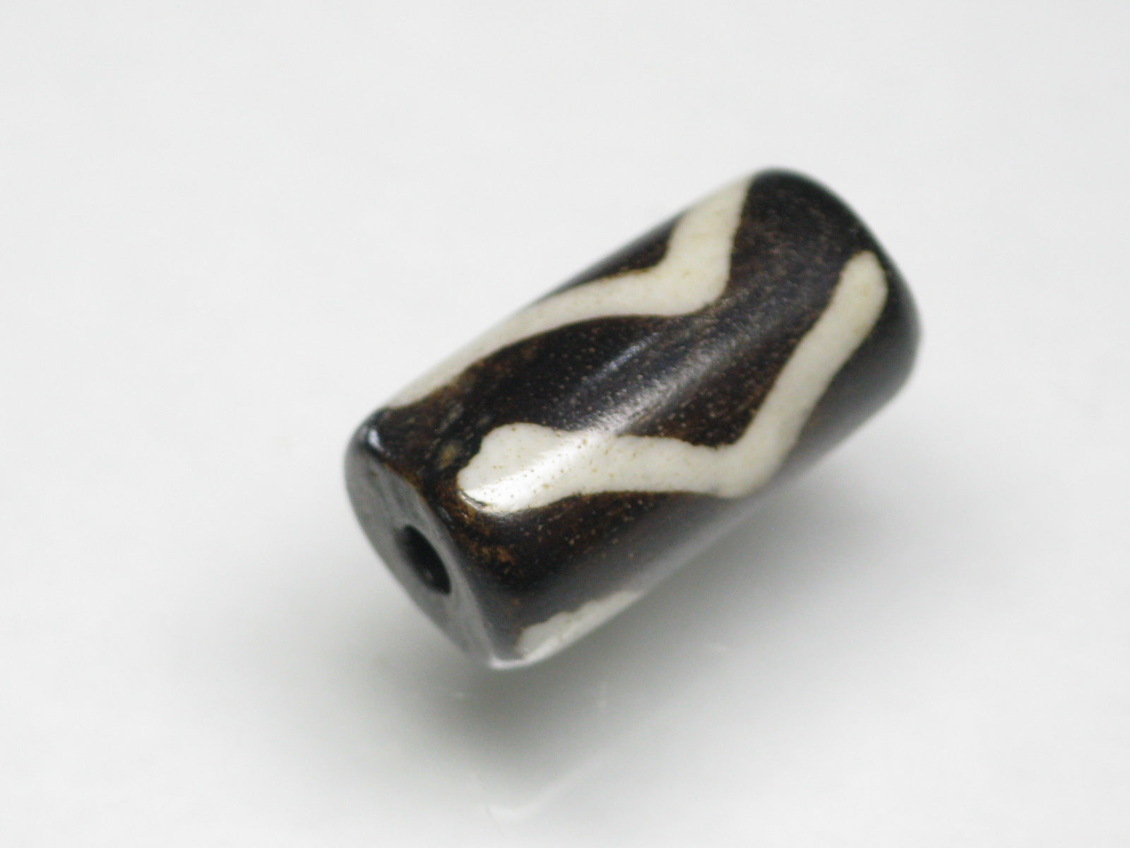 | TOKO-BEADS |CB065S-08 バティックボーンビーズ 7~9mm