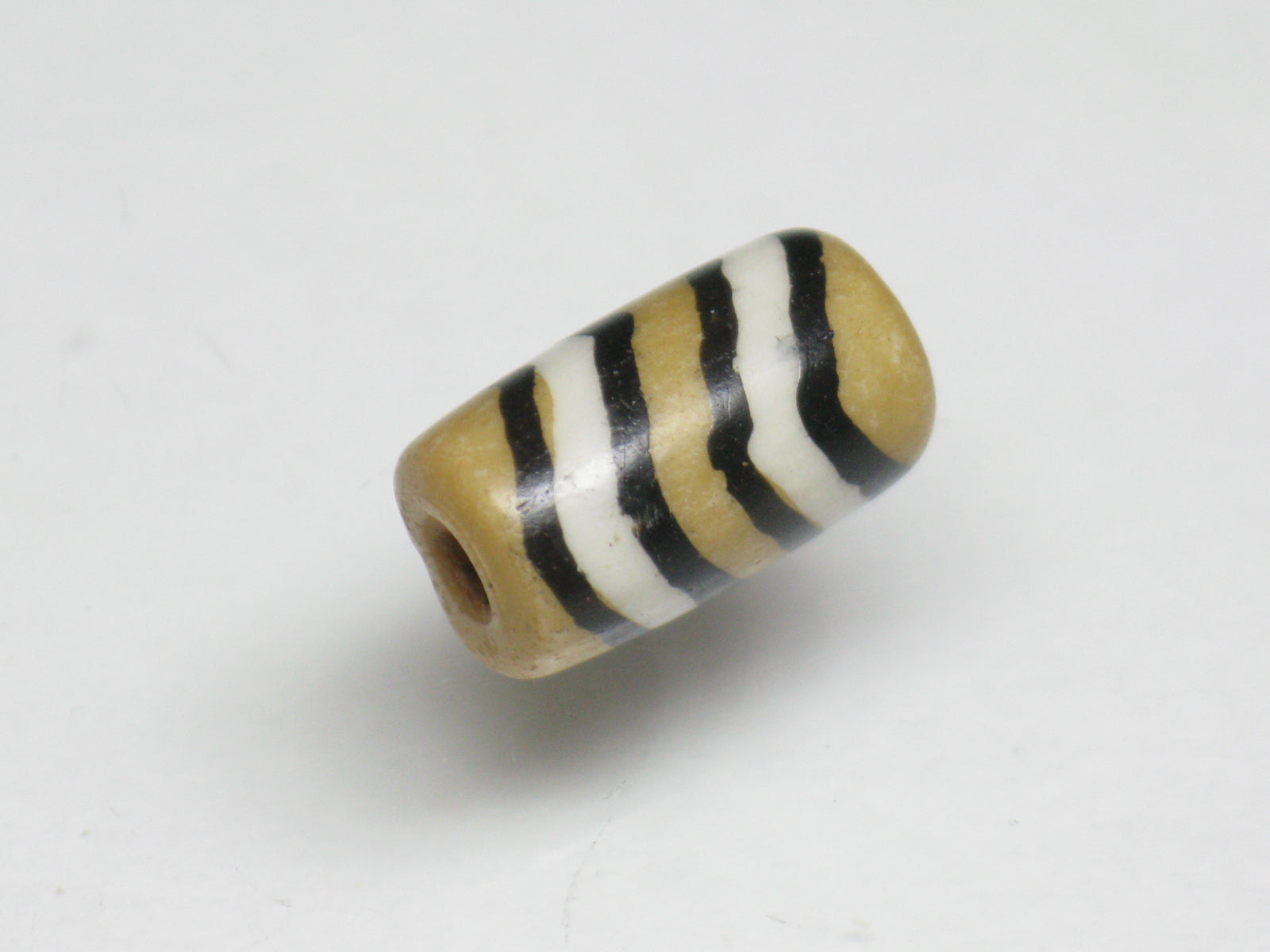 | TOKO-BEADS |CB065S-01 バティックボーンビーズ 6mm